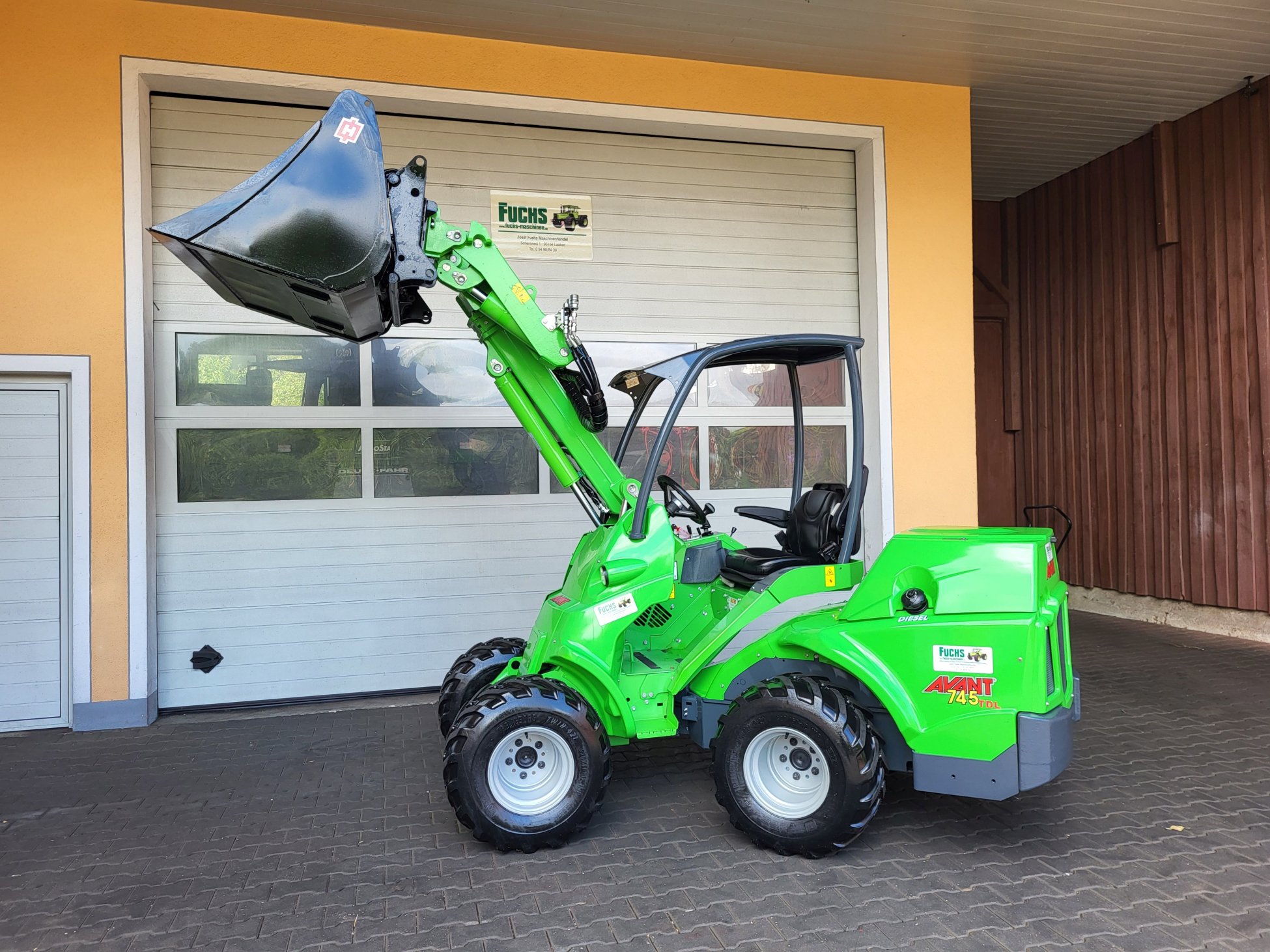 Fuchs Maschinenhandel Landmaschinen Traktor Laaber bei Regensburg