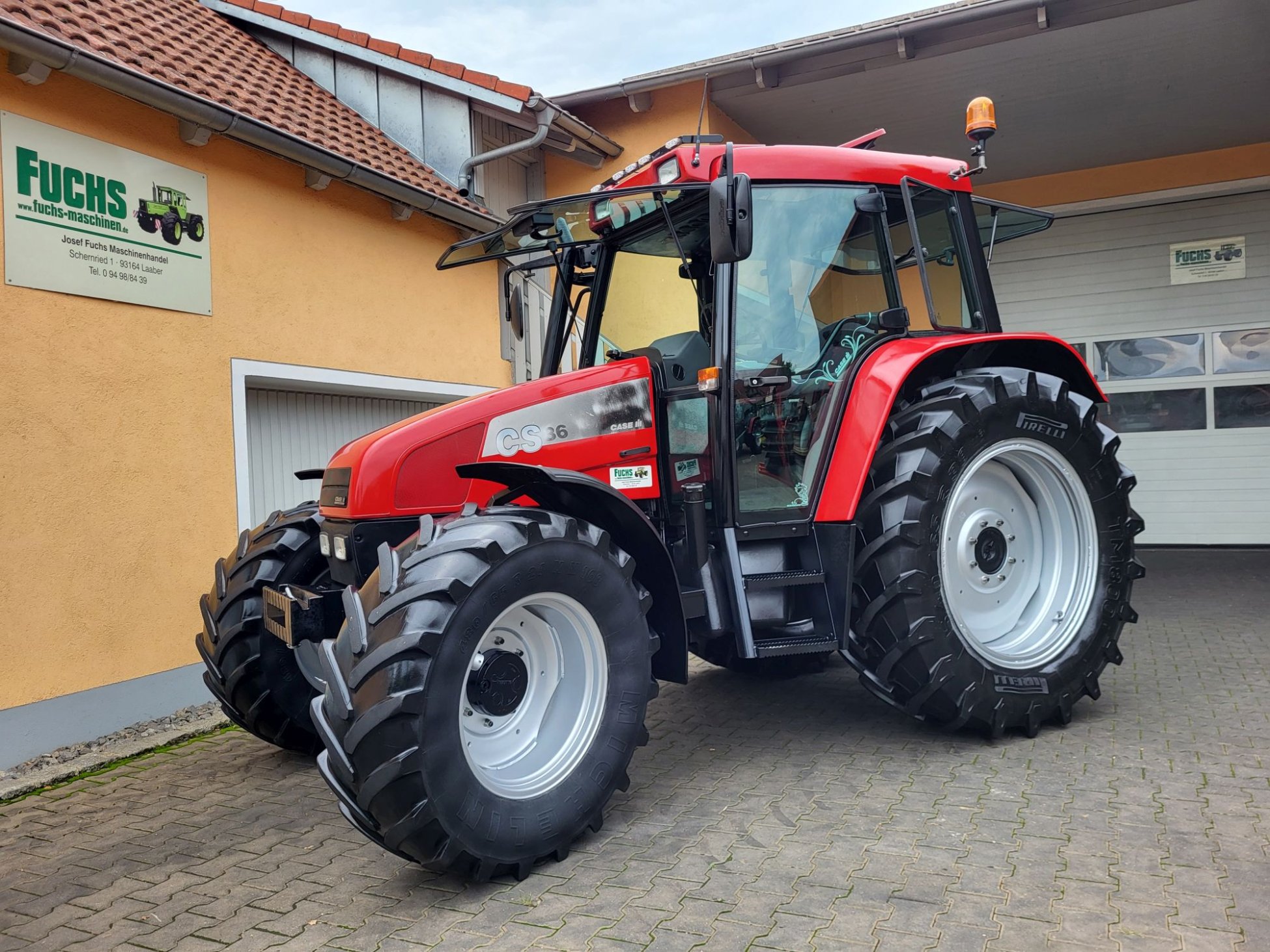 Fuchs Maschinenhandel Landmaschinen Traktor Laaber bei Regensburg