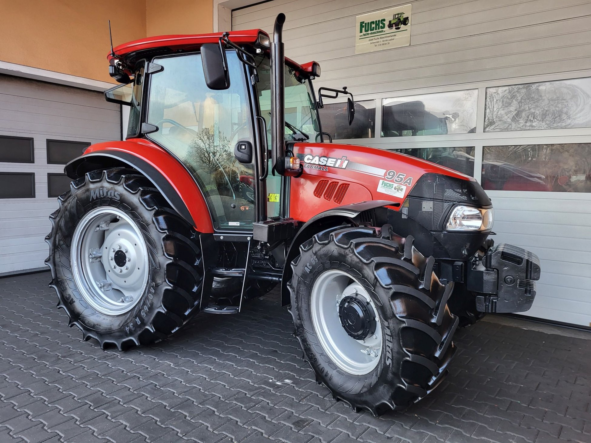 Fuchs Maschinenhandel Landmaschinen Traktor Laaber bei Regensburg