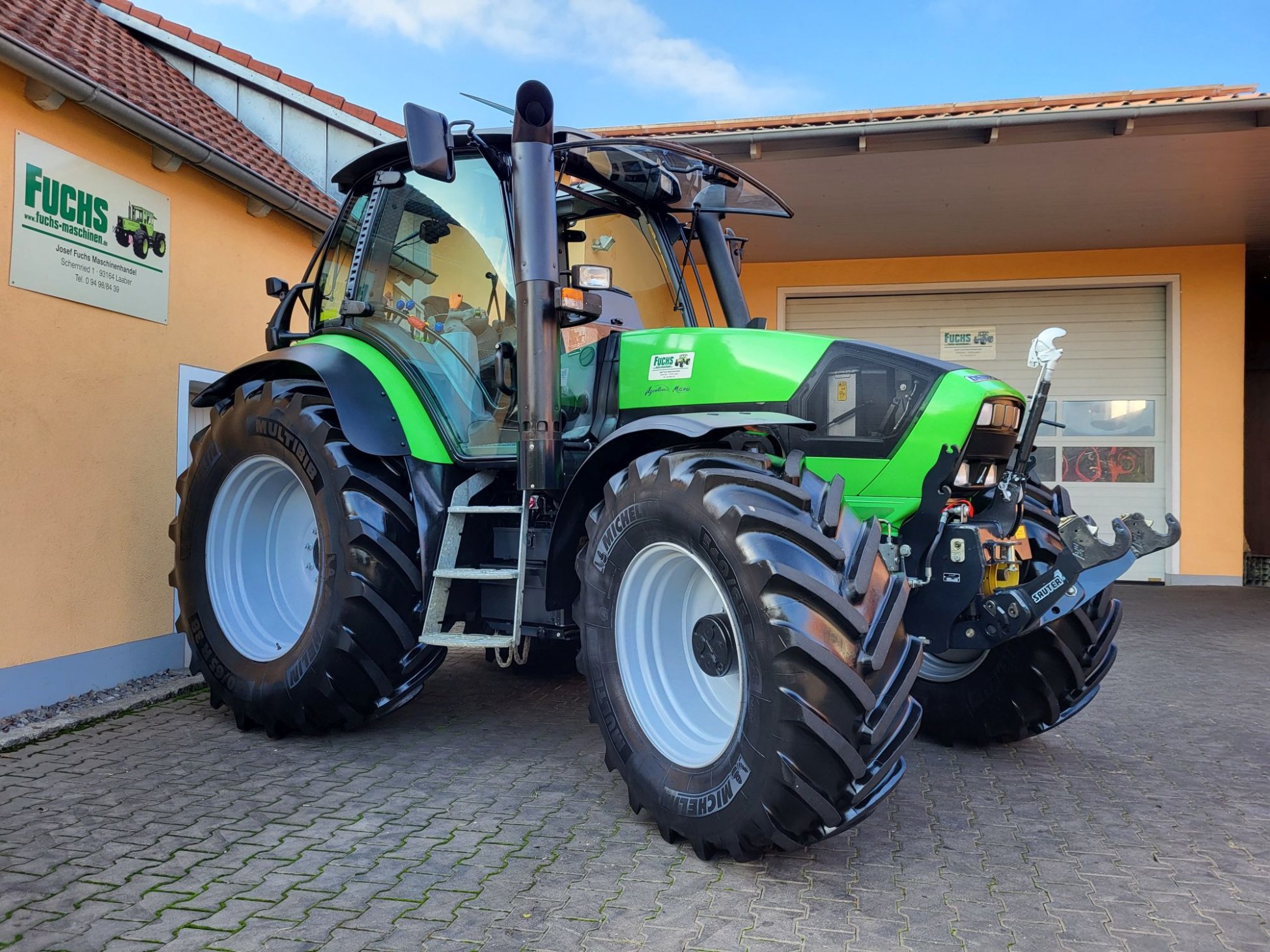 Fuchs Maschinenhandel Landmaschinen Traktor Laaber bei Regensburg