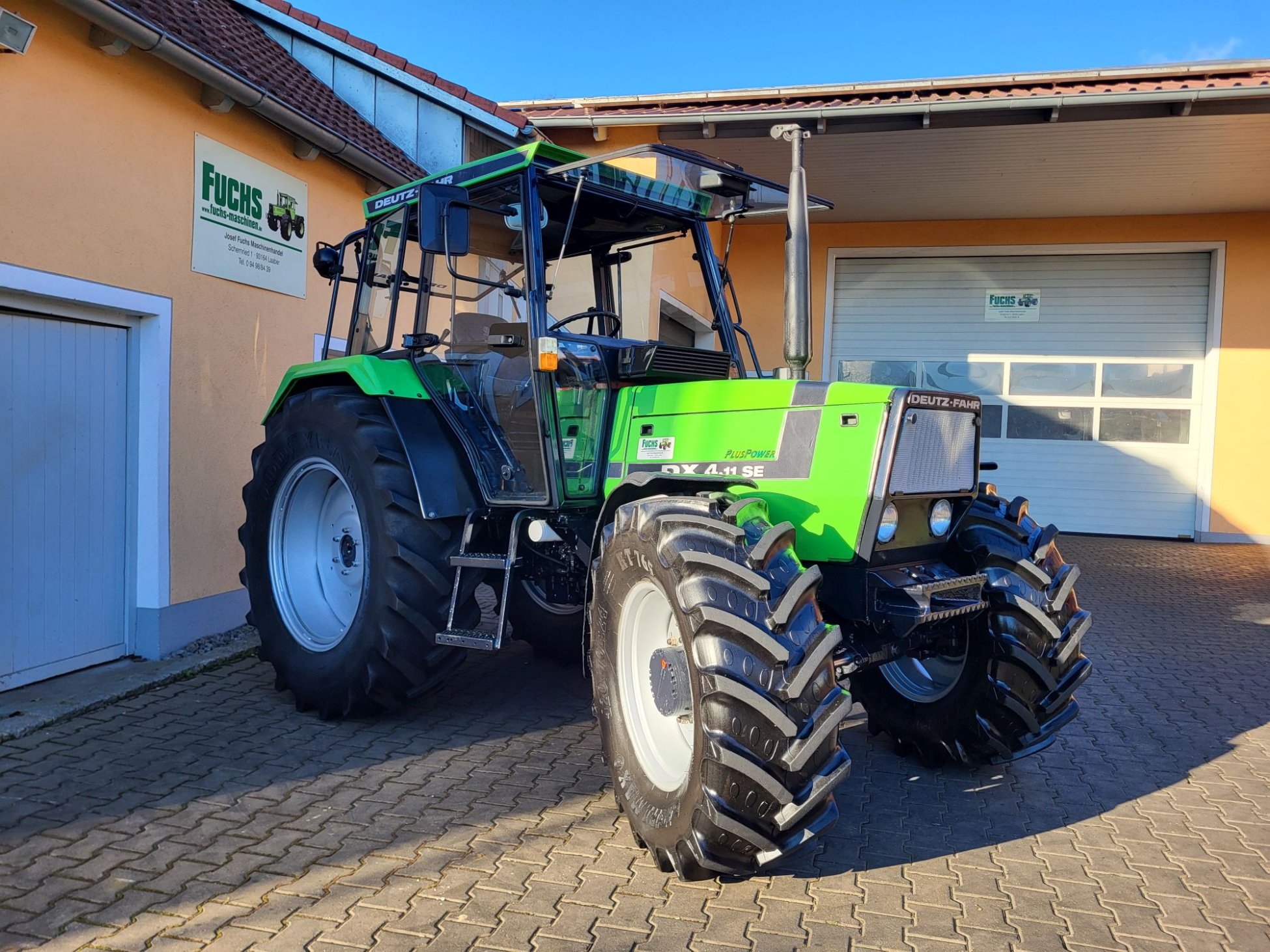 Fuchs Maschinenhandel Landmaschinen Traktor Laaber bei Regensburg