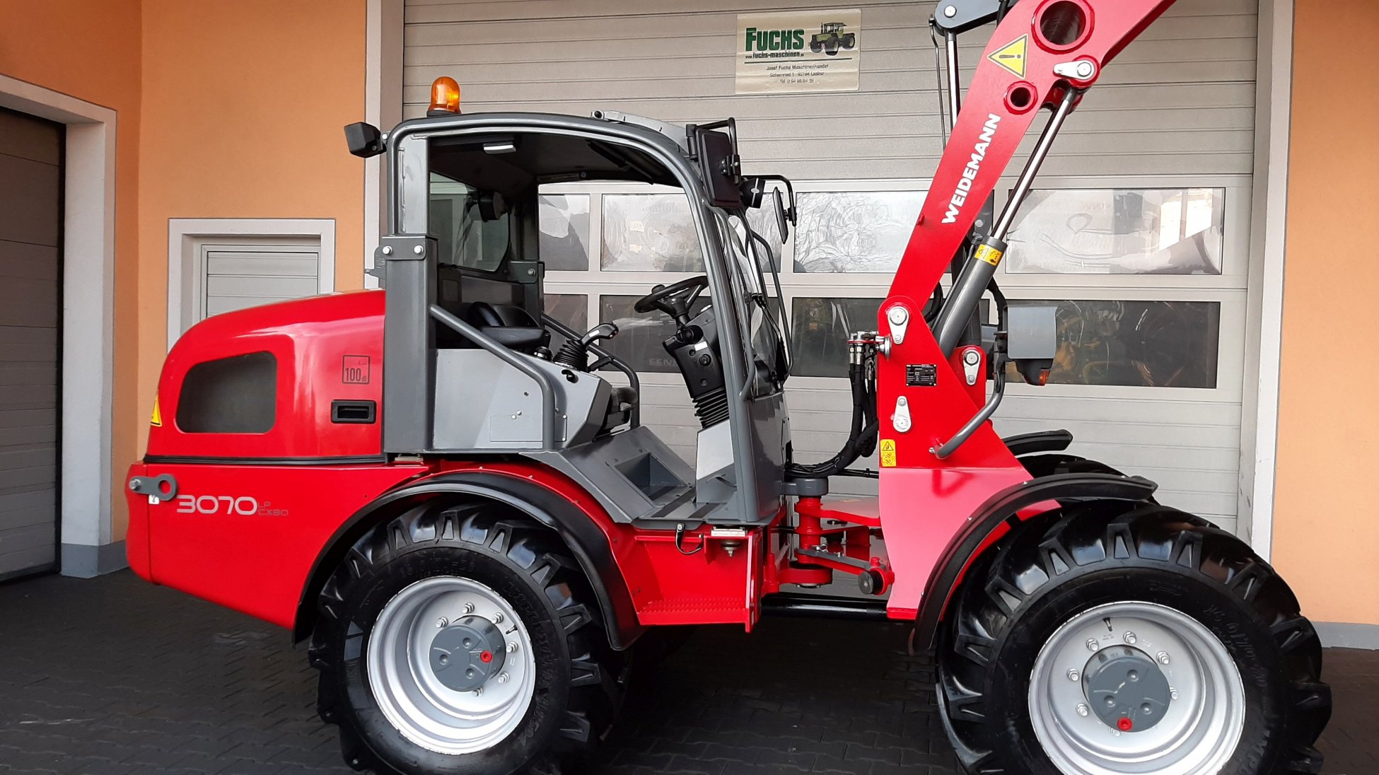 Fuchs Maschinenhandel Landmaschinen Traktor Laaber bei Regensburg