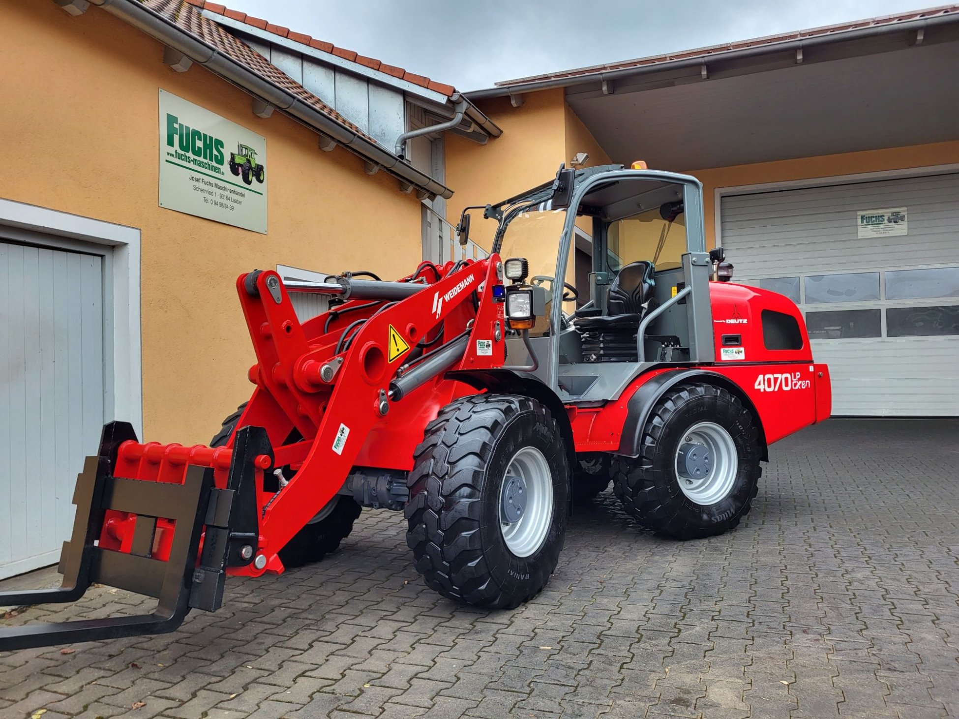 Fuchs Maschinenhandel Landmaschinen Traktor Laaber bei Regensburg