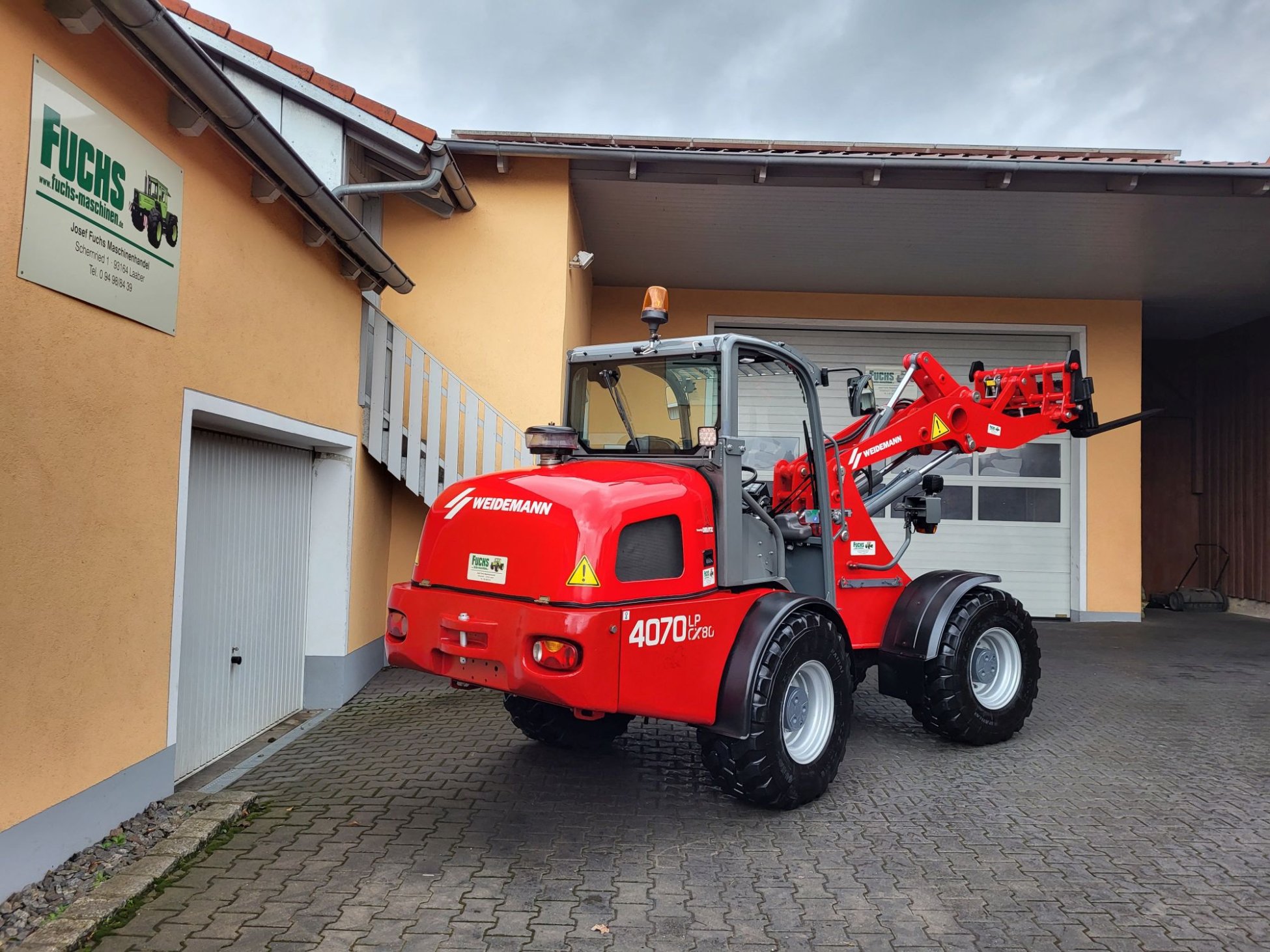 Fuchs Maschinenhandel Landmaschinen Traktor Laaber bei Regensburg