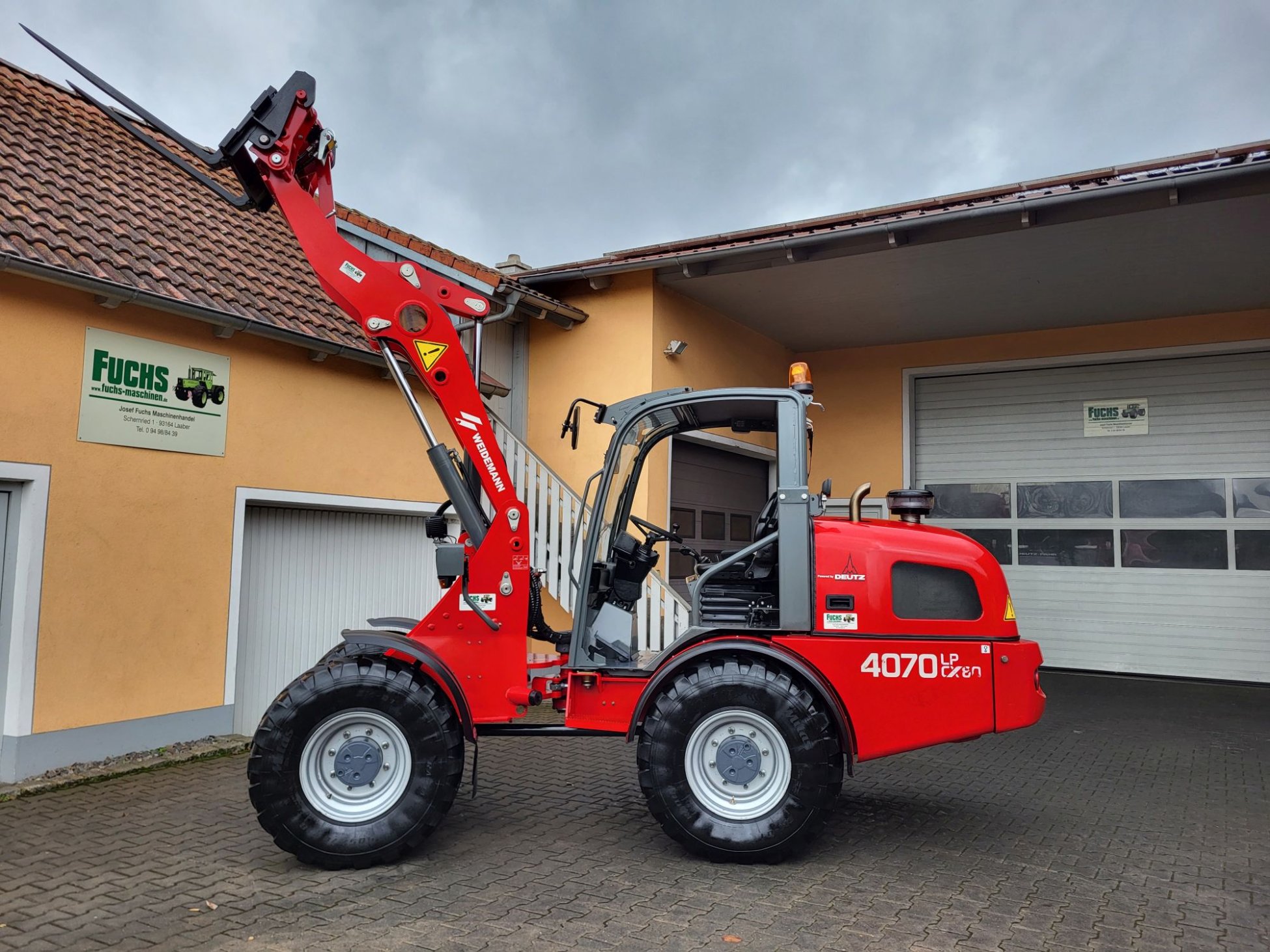 Fuchs Maschinenhandel Landmaschinen Traktor Laaber bei Regensburg